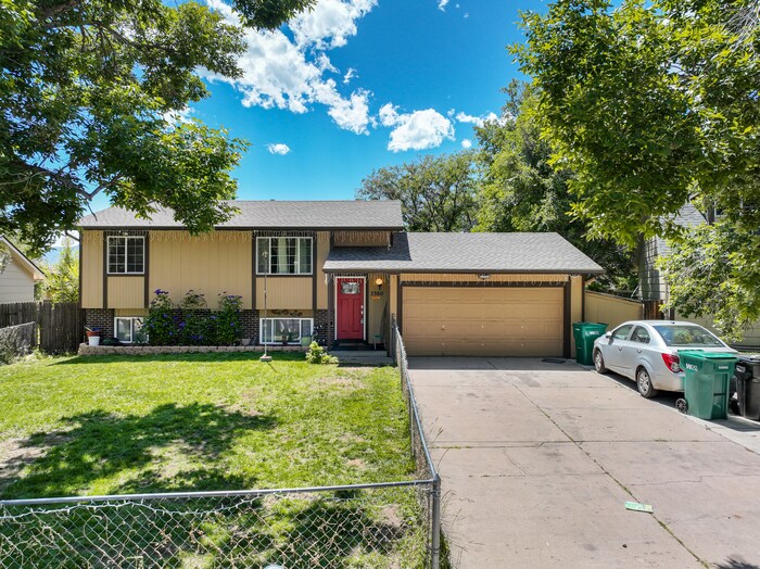 2389 Middleton Ct, Colorado Springs, CO 80916 - House Rental in ...