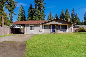 Courtney View Estates Houses for Rent with a Swimming Pool - Olympia ...