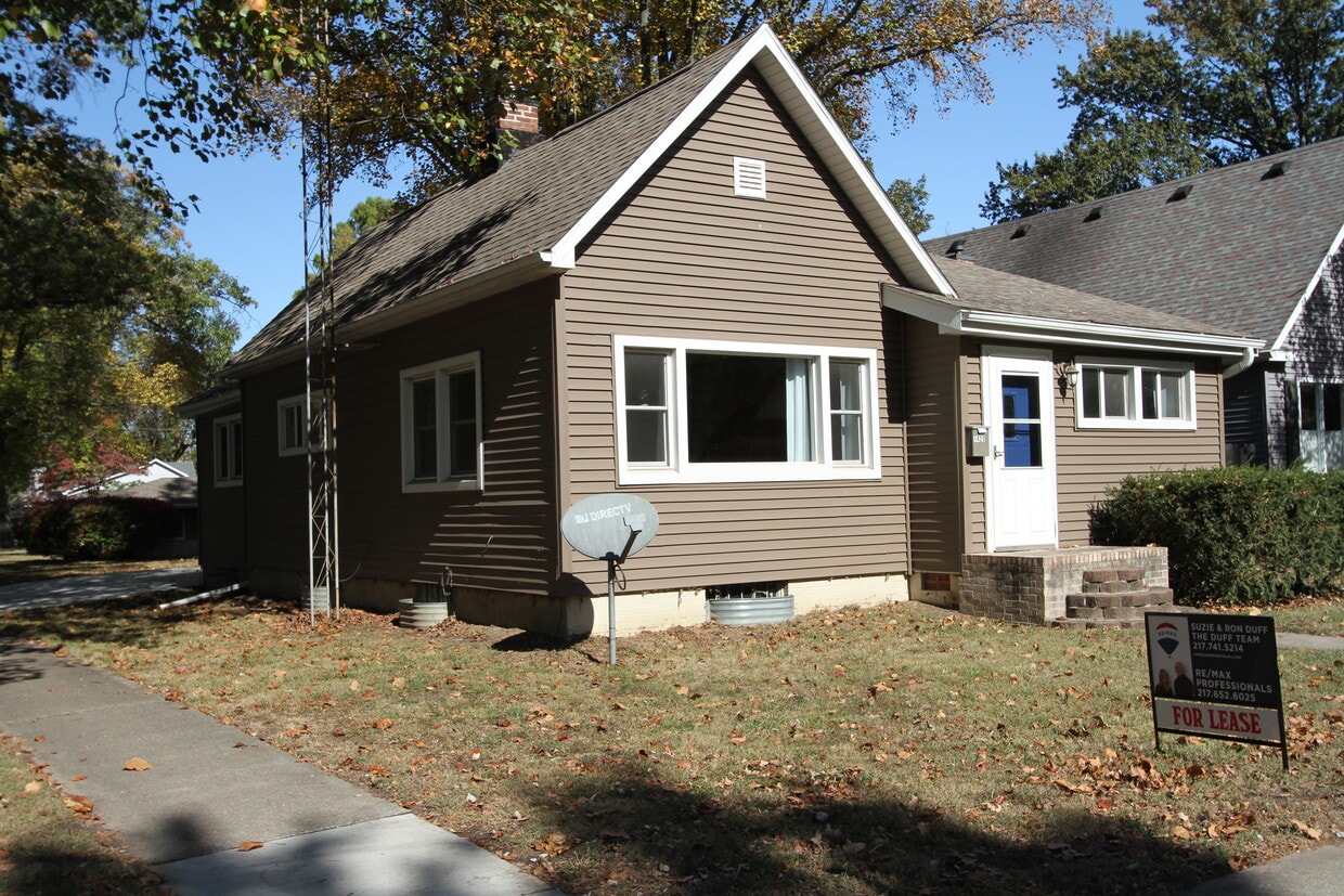 1429 W Edwards St, Springfield, IL 62704 - House Rental in Springfield ...