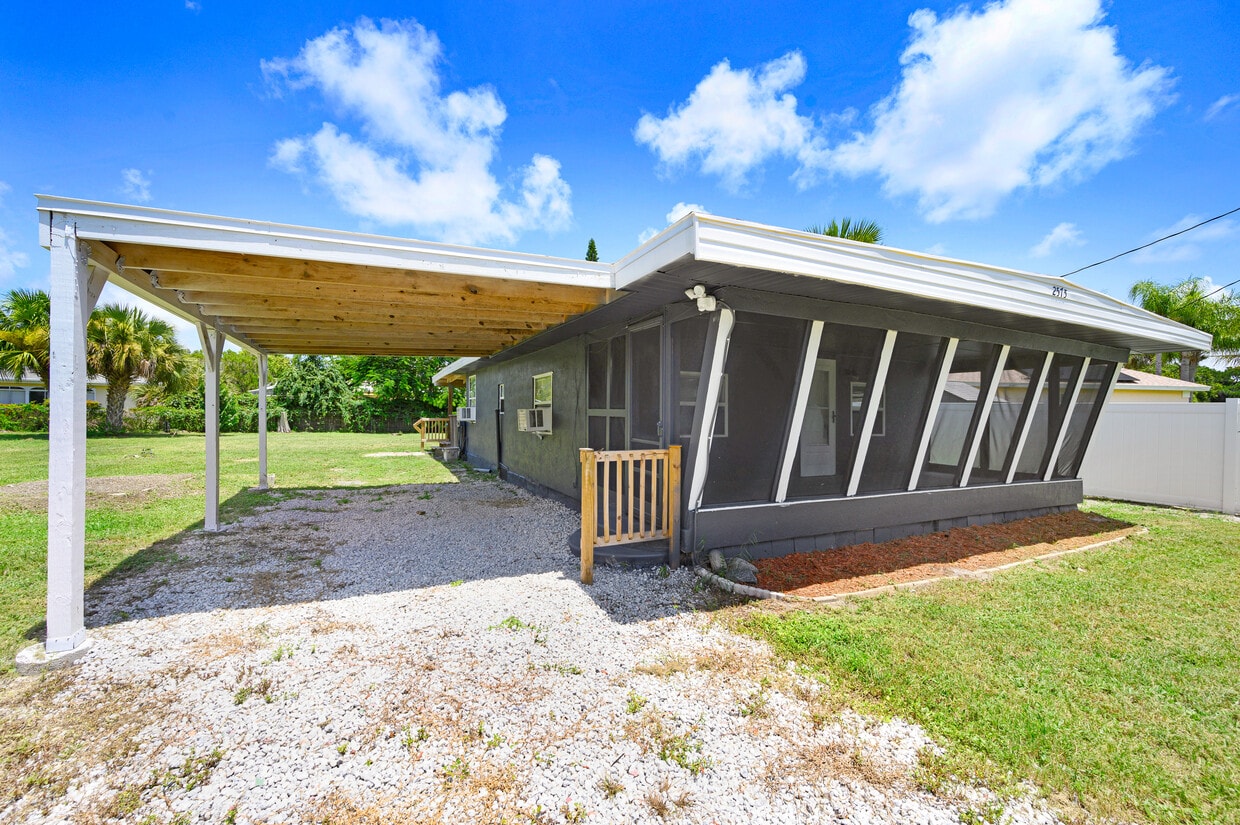 2575 1st Ave NE, Palm Bay, FL 32905 - House Rental in Palm Bay, FL ...