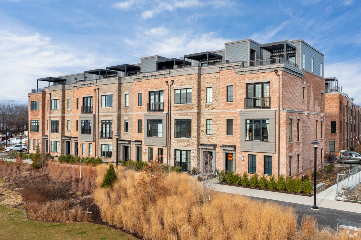 Brownstones At Edge On Hudson