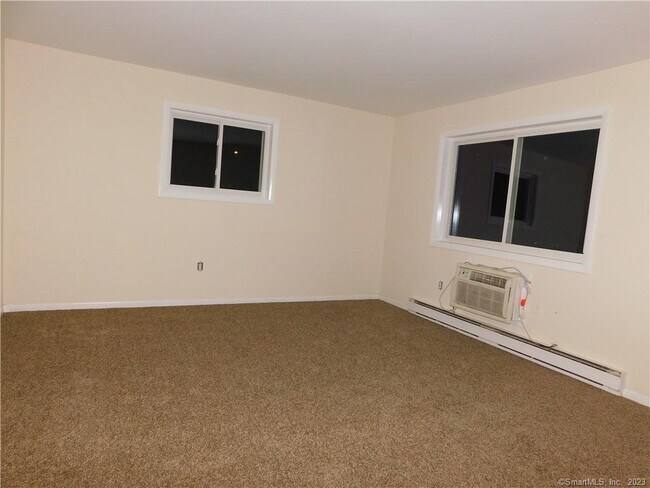 1630 Madison Ave Unit B, Bridgeport, CT 06606 - Room for Rent in ...