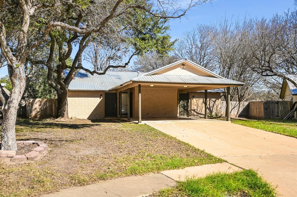 1402 Waterloo Tr, Austin, TX 78704 - Townhome Rentals in Austin TX | Apartments.com