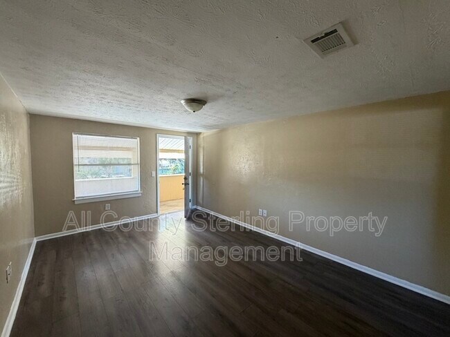 201 SE Beech St Unit 204, Lake City, FL 32025 - Condo for Rent in Lake ...