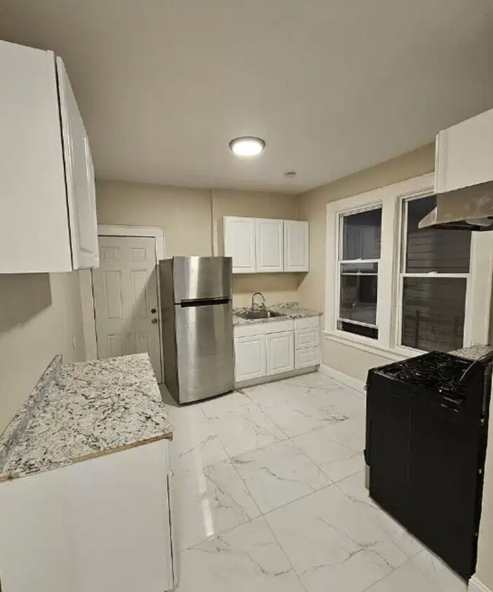 921 Hunterdon St Unit 2, Newark, NJ 07112 - 921 Hunterdon St Newark, NJ 07112 | Apartments.com