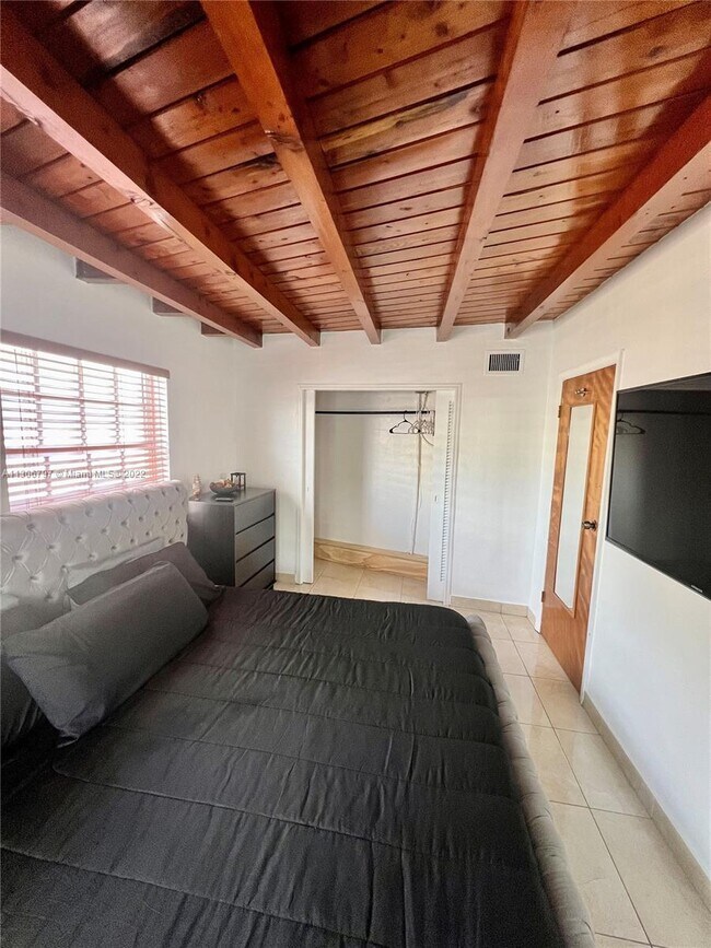 2224 NE 136th St, North Miami Beach, FL 33181 - House Rental in North ...