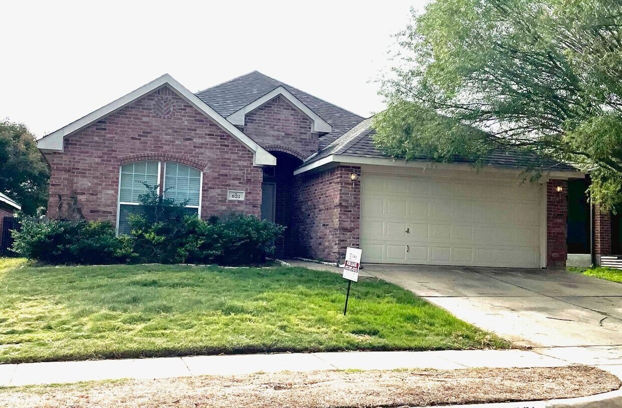 621 Clearbrook St, Azle, TX 76020 - House Rental in Azle, TX ...