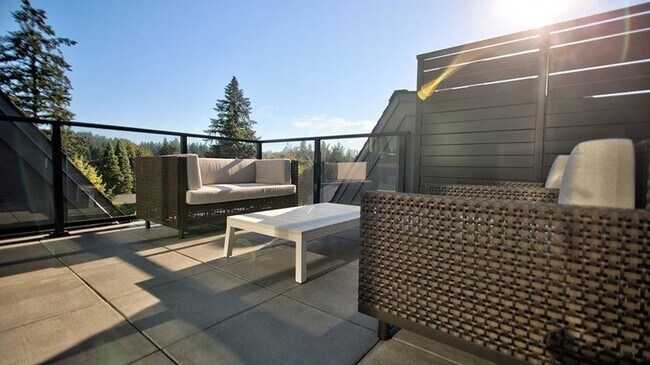 The Windward Apartments - Apartments in Lake Oswego, OR | Apartments.com