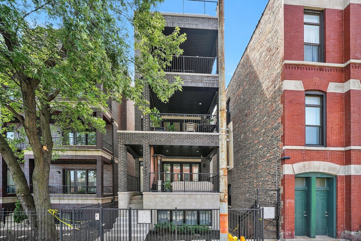 1443 W Augusta Blvd Unit 2, Chicago, IL 60642 - Condo for Rent in ...