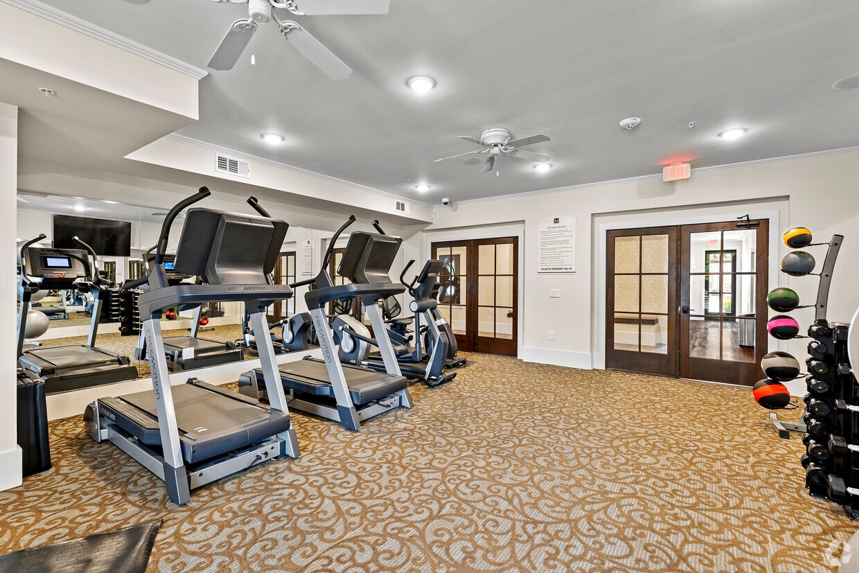 Westchester Commons 55+ Apartments - 440 E Polo Rd Grand Prairie, TX ...