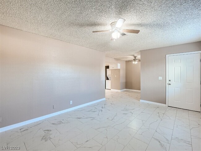 5717 Smoke Ranch Rd, Las Vegas, NV 89108 - Townhome Rentals in Las ...