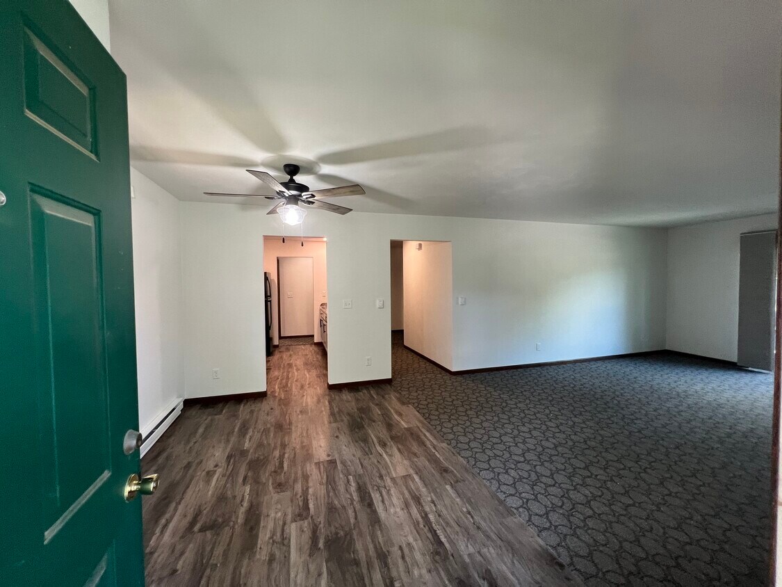 1557 Harlem Rd Unit 1557, Machesney Park, IL 61111 - 1557 Harlem Rd ...