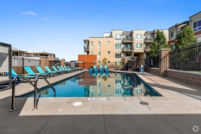 Hillside-Grandview-UofC Apartments for Rent with a Swimming Pool ...