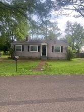 Roebuck Crest Estate Senior Living Apartments for Rent - Birmingham, AL ...