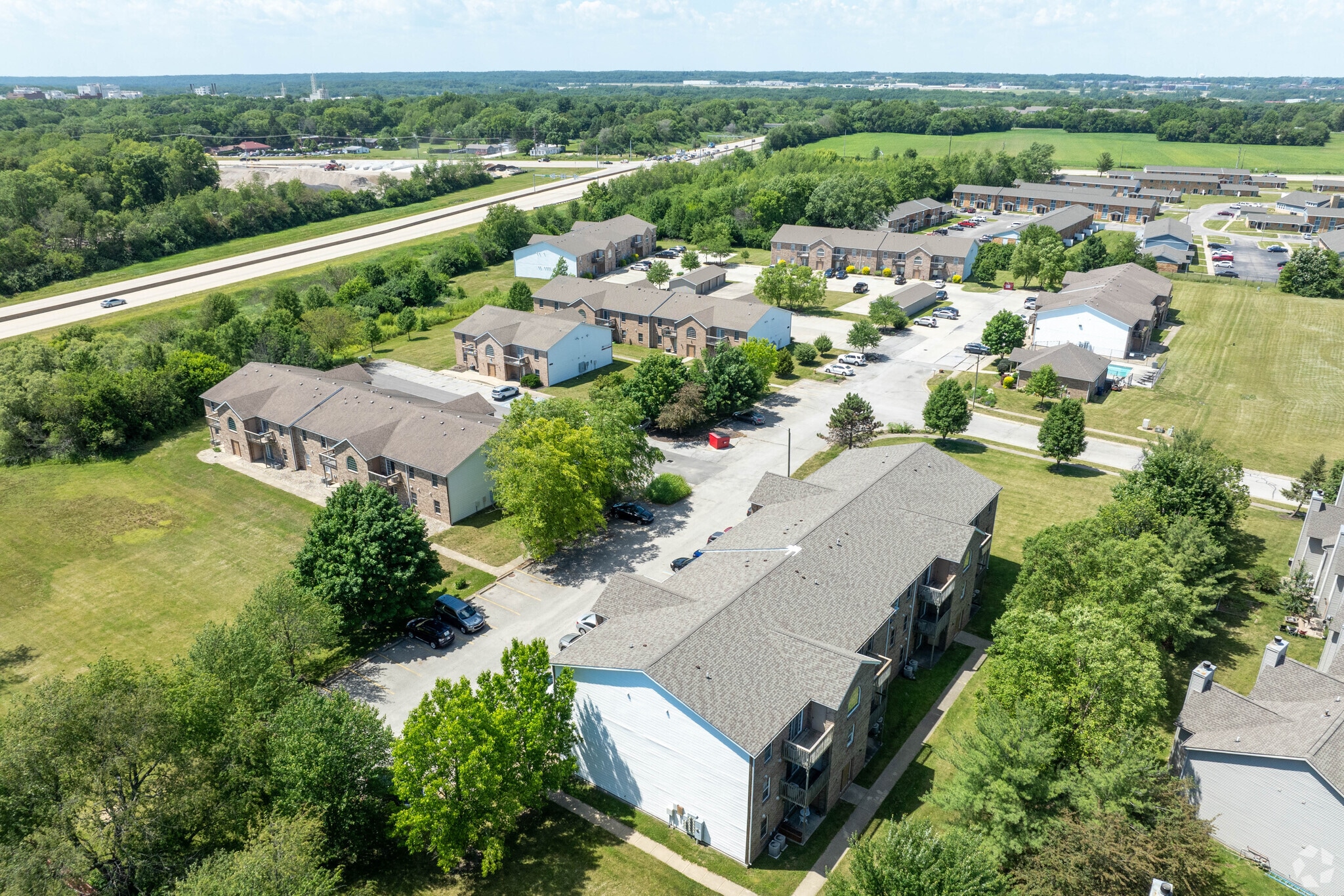 Winfield Farms - Garages Available - 402 Brunswick Dr Lafayette, IN ...