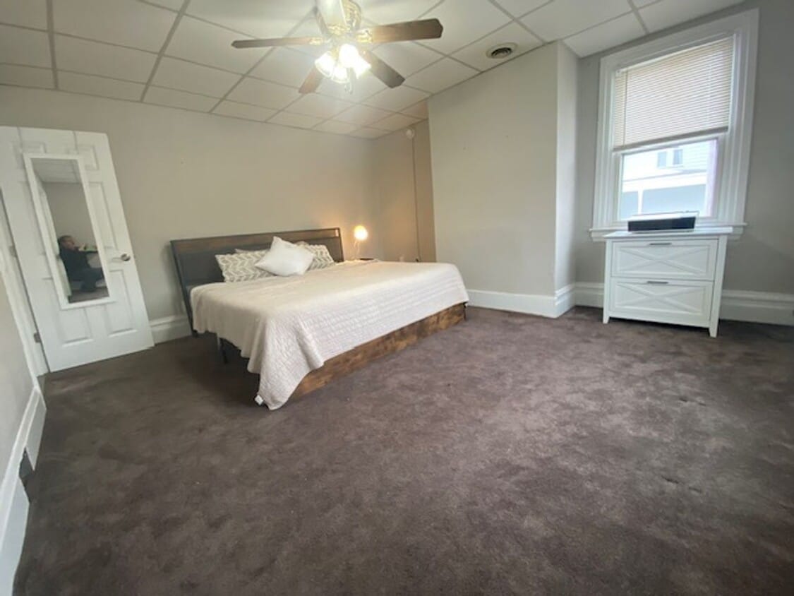 223 4th St Unit 223 4th Street 2nd Floor, Irwin, PA 15642 - Room for ...