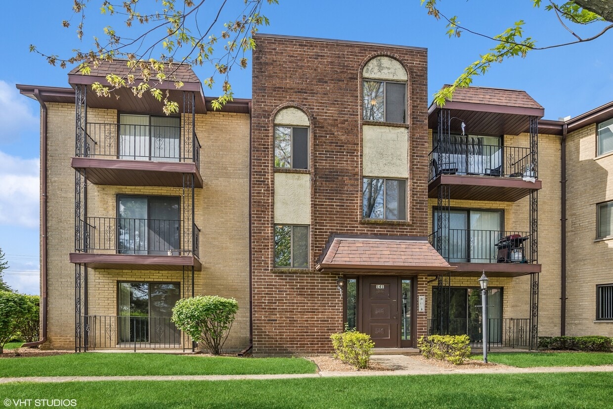 141 E Grand Ave, Bensenville, IL 60106 - House Rental in Bensenville ...