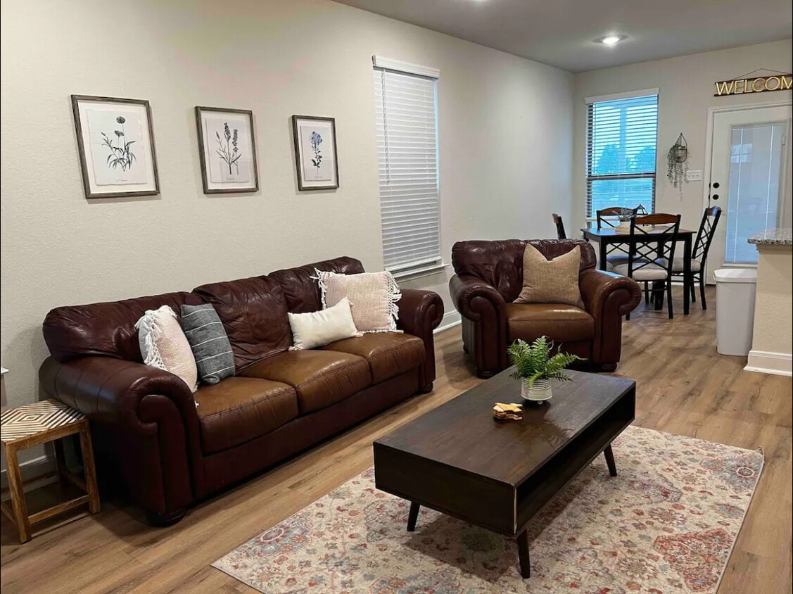 13842-101 Enzo Gate, San Antonio, TX 78253 - Townhome Rentals in San ...