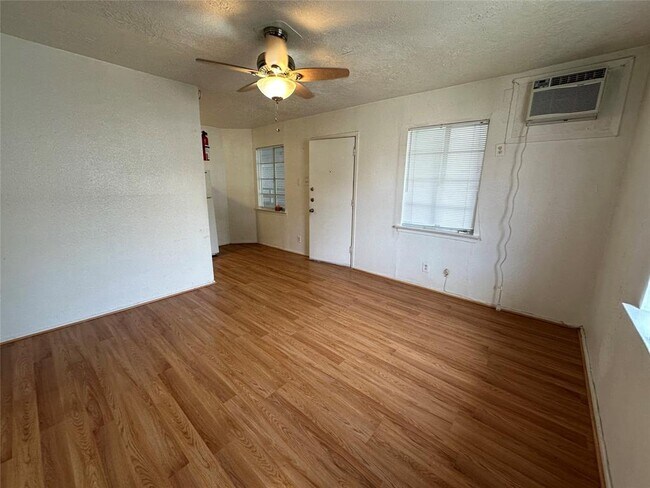 1615 Wentworth St Unit 05, Houston, TX 77004 - Room for Rent in Houston, TX | Apartments.com