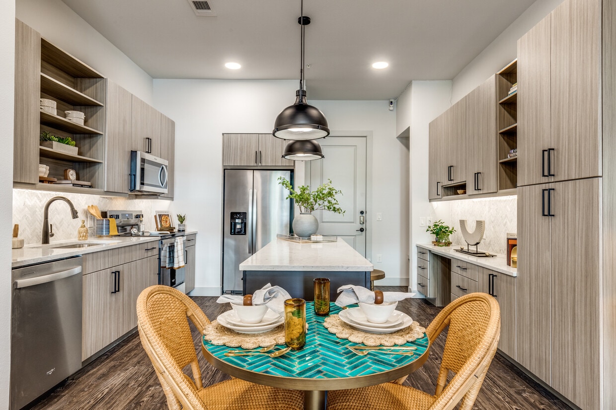 The Chloe - 5855 Windhaven Pky The Colony, TX 75056 | Apartments.com