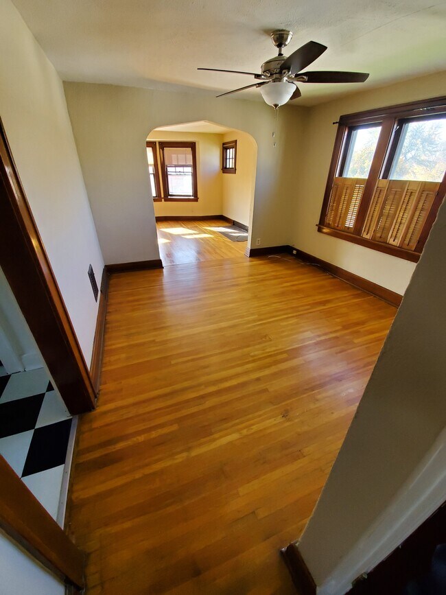 98 Enola Ave Unit Gary, Kenmore, NY 14217 - 98 Enola Ave Kenmore, NY ...