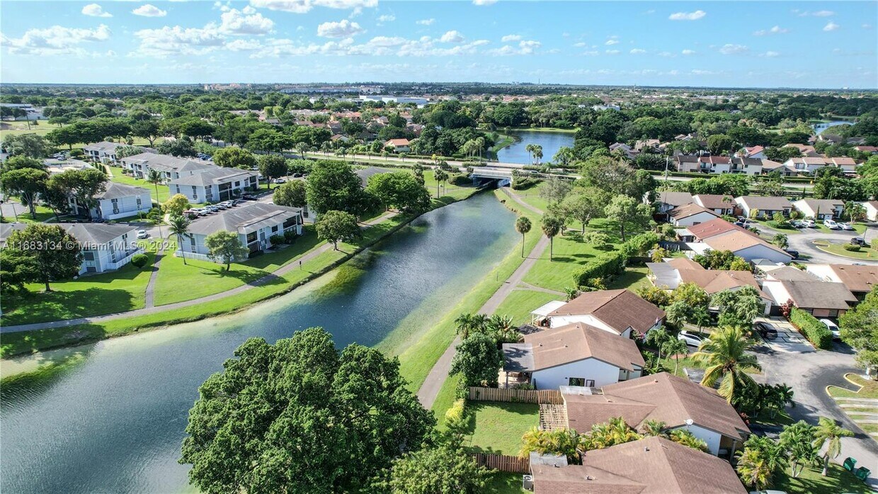 9653 SW 148th Ave, Miami, FL 33196 - Townhome Rentals in Miami FL | Apartments.com