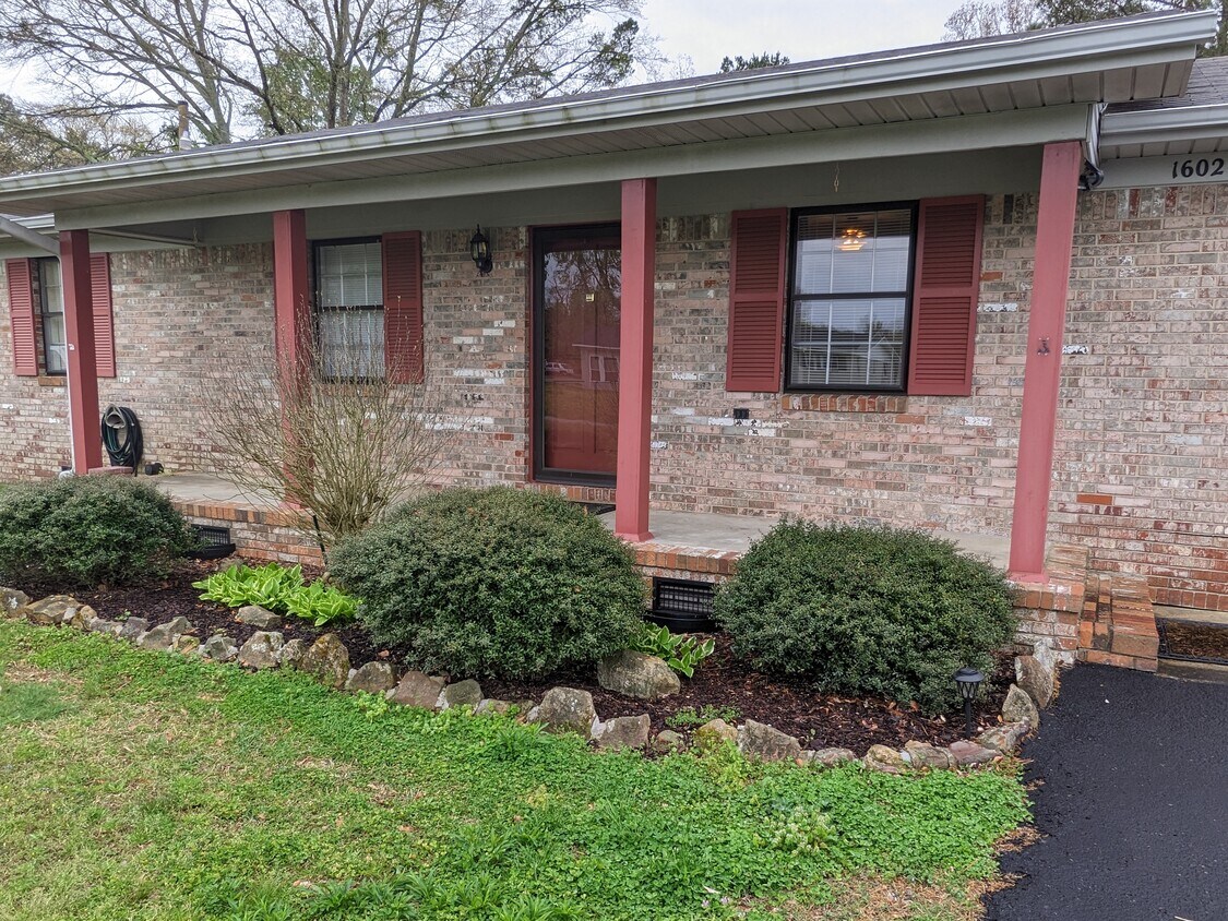 1602 Woodview Dr SW, Hartselle, AL 35640 - House Rental in Hartselle ...