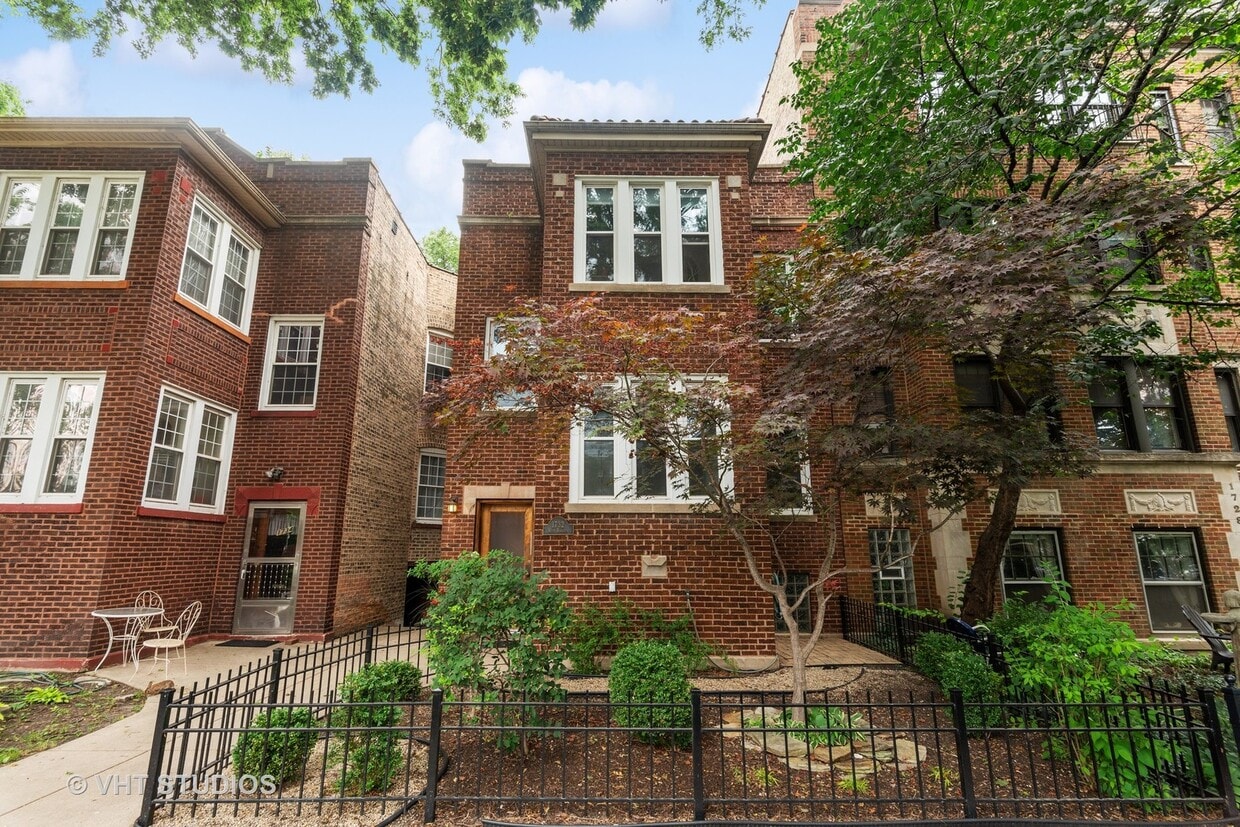 1732 W Rascher Ave Unit 1, Chicago, IL 60640 - Condo for Rent in ...