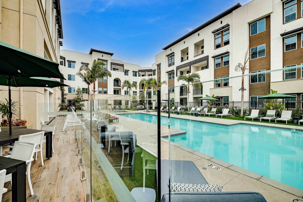 Enclave Town Center - 1445 Town Center Dr Chula Vista, CA 91915 ...