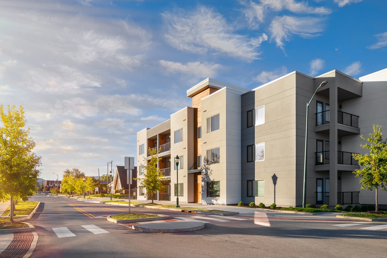 Flats at Southside Gardens - 245 W 26th St Chattanooga, TN 37408 ...