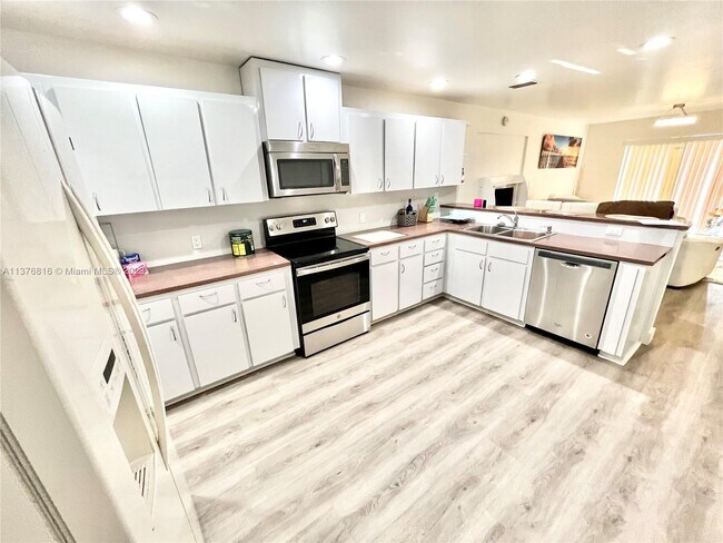 15830 SW 148th Ct, Miami, FL 33187 - House Rental in Miami, FL | Apartments.com