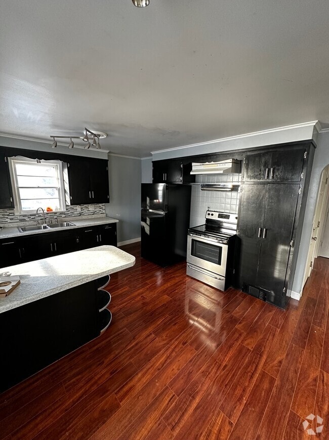 Townhomes for Rent in National Mine MI