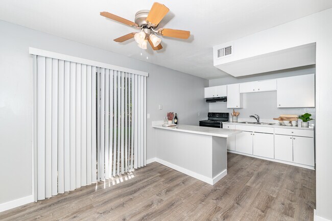 Ortega Village - 4754 Ortega Hills Dr Jacksonville, FL - Apartments for ...