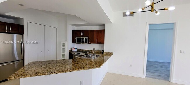 20000 E Country Club Dr Unit PH14, Aventura, FL 33180 - Condo for Rent in Aventura, FL ...