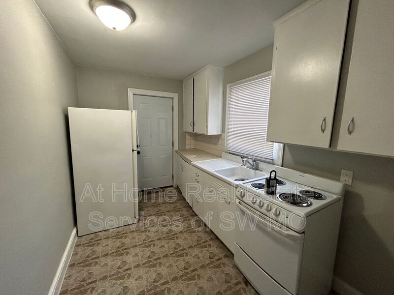 217 W Grand St Unit #6, Springfield, MO 65807 - Condo for Rent in ...