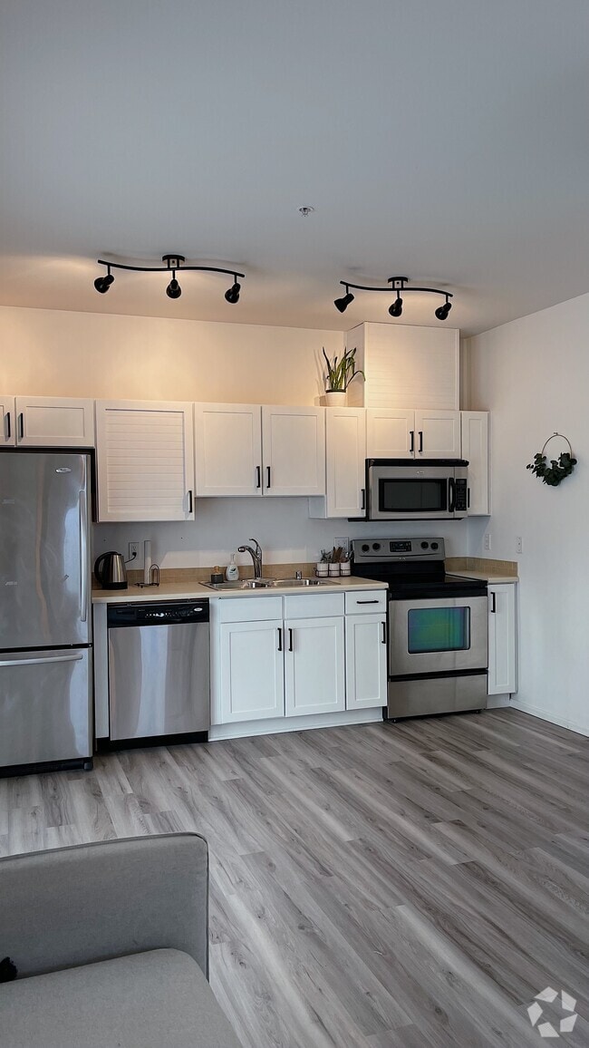 High Point Apartments for Rent with High Ceilings - Seattle, WA ...