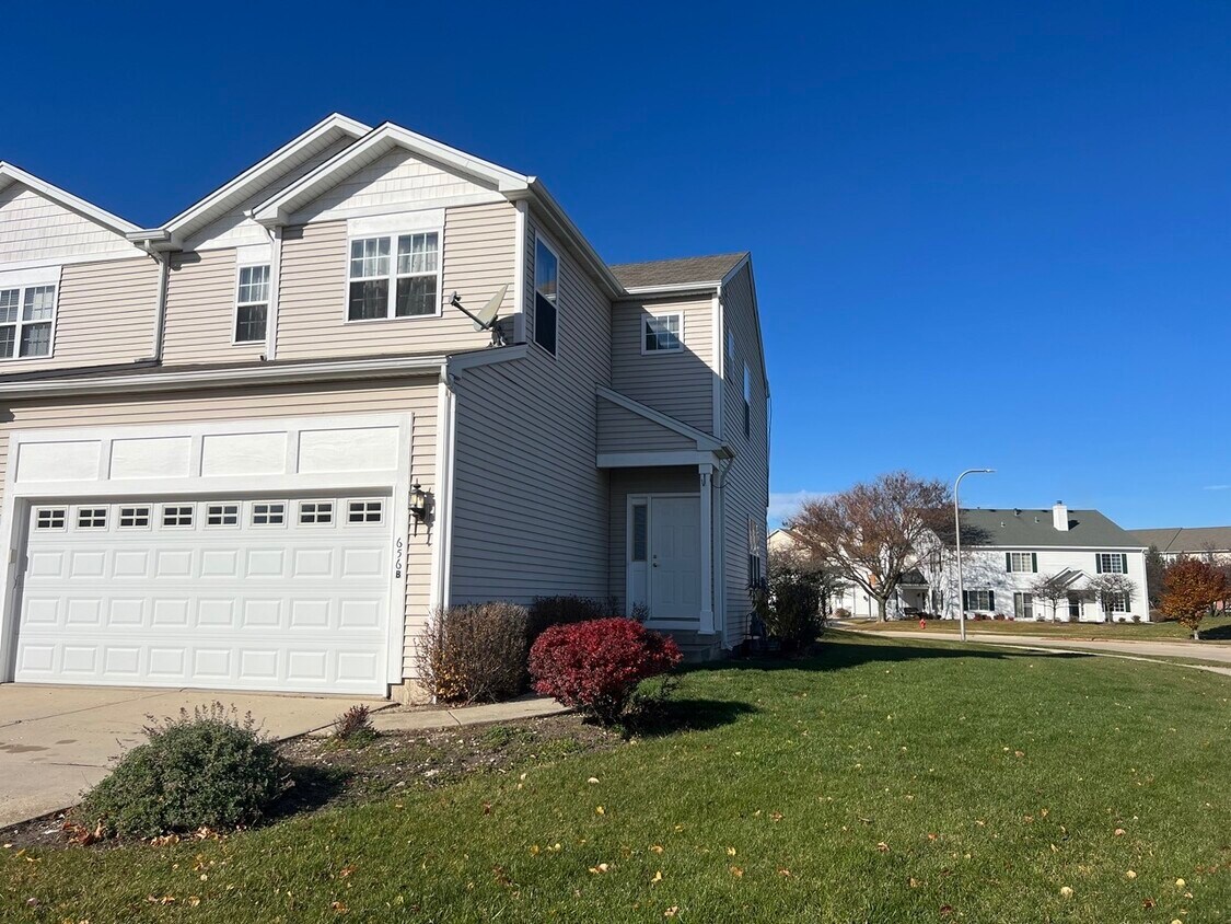 656 Fieldcrest Dr Unit B, South Elgin, IL 60177 - Condo for Rent in ...