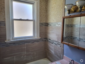 Covedale Apartments for Rent with Hardwood Floors - Cincinnati, OH - 2 ...