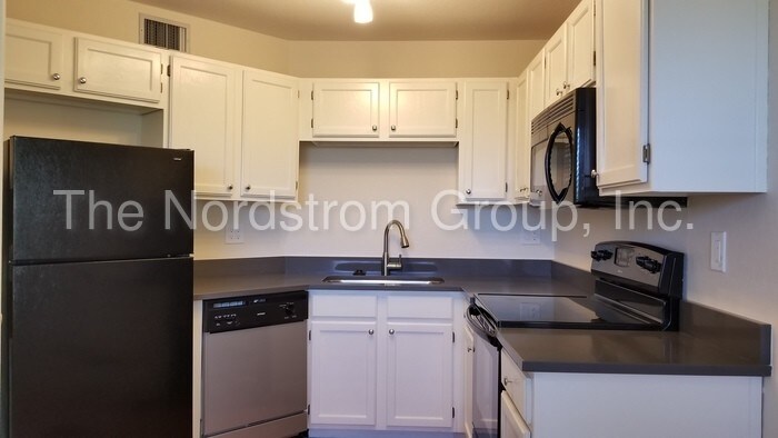 6655 N Canyon Crest Dr Unit 5226, Tucson, AZ 85750 - Condo for Rent in ...