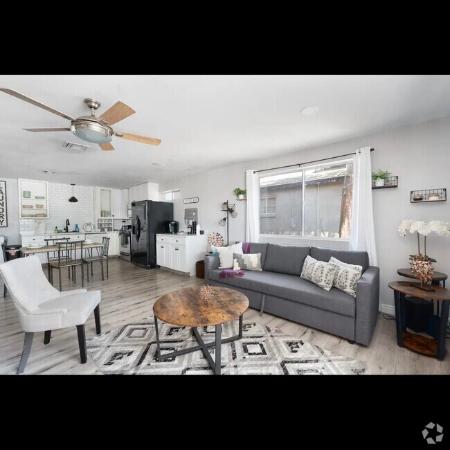 Best Luxury Westward Ho Manor Apartments for Rent - Phoenix, AZ ...