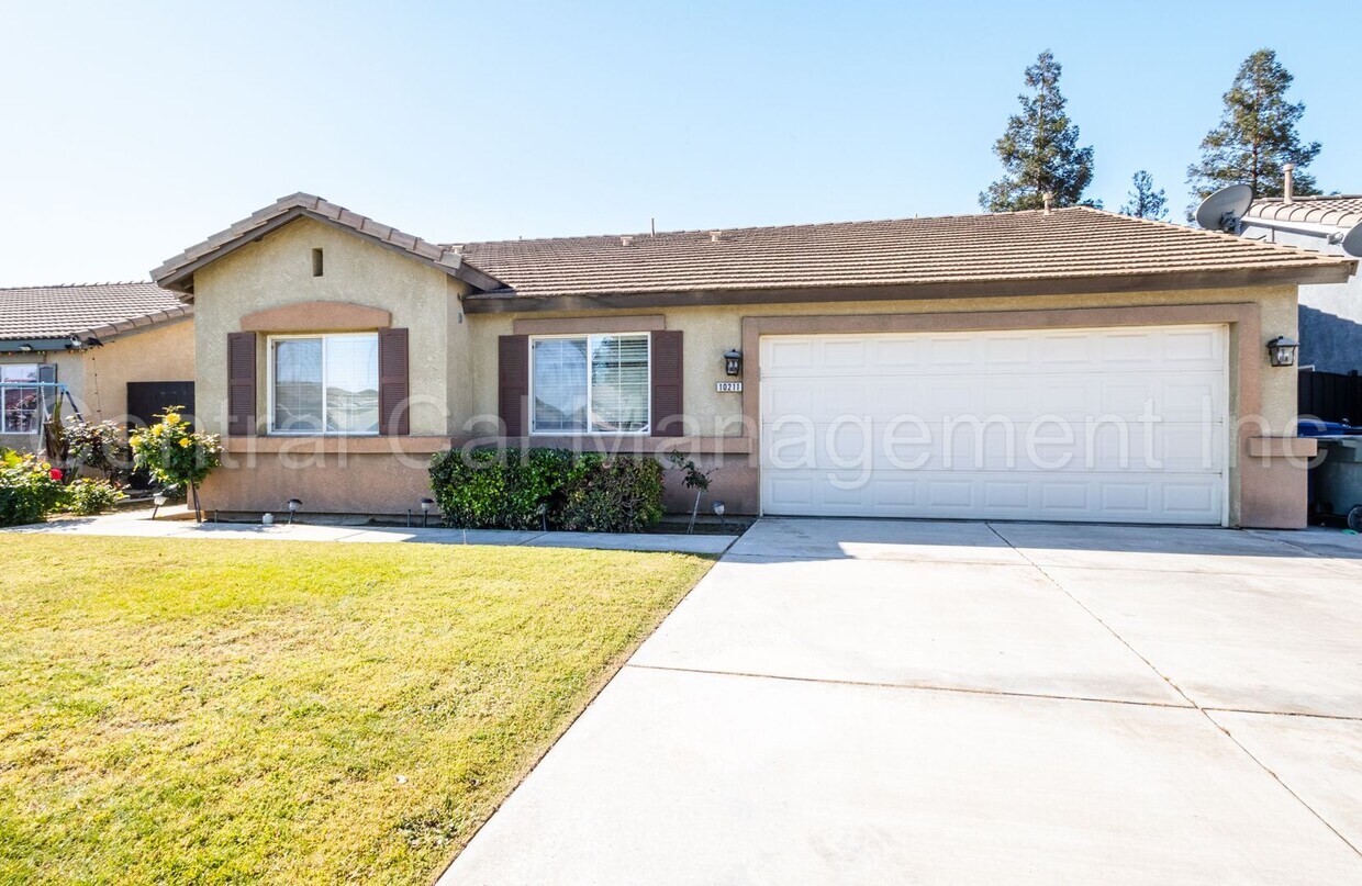 10211 Pinnacle Ridge Ave, Bakersfield, CA 93311 - House Rental in ...