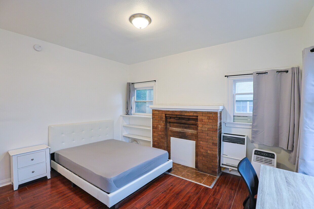 2624 S Budlong Ave, Los Angeles, CA 90007 - Apartments in Los Angeles ...