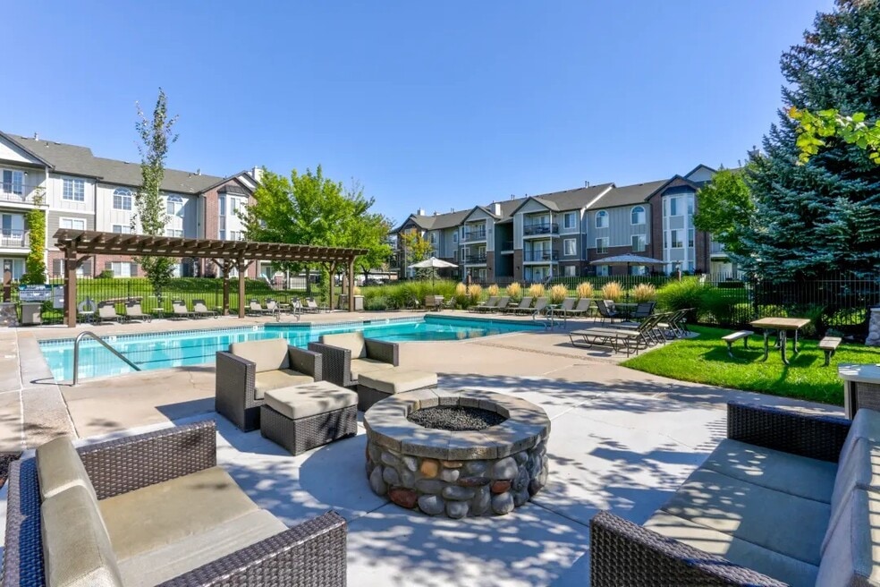 Apartments near Lakeside Mixed Use Development in Clearfield, UT ...