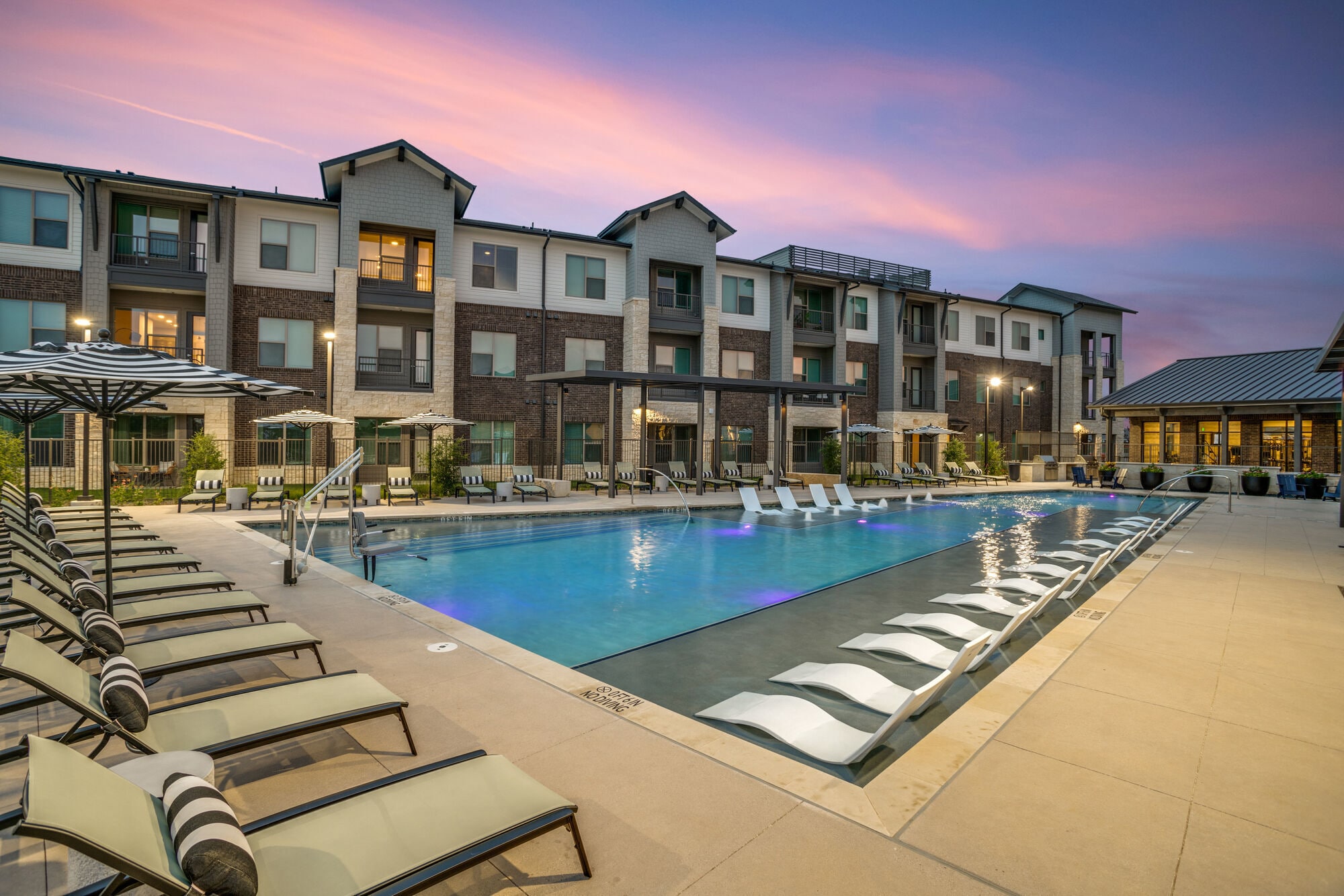 Jefferson Lakehaven - 7152 N State Hwy 360 Grand Prairie, TX 75052 ...