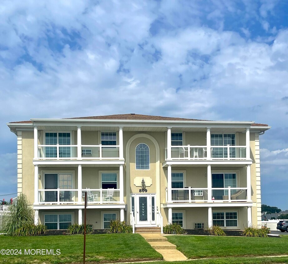 809 Ocean Ave Unit 15, Avon-by-the-Sea, NJ 07717 - Condo for Rent in ...
