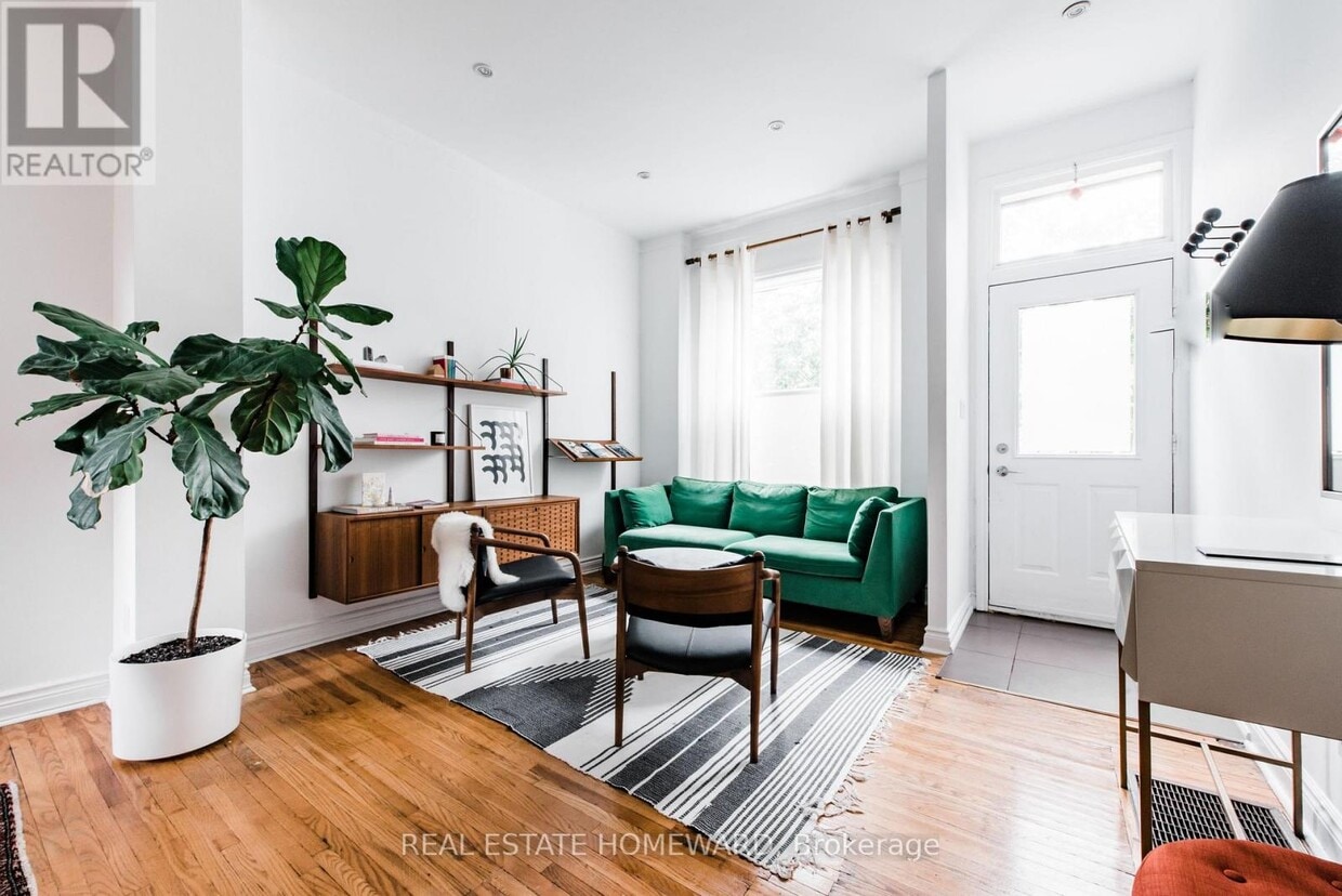 77 Claremont St, Toronto, ON M6J 2M7 - Maison de Ville à Louer à ...