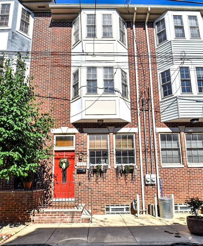 1027 S Randolph St, Philadelphia, PA 19147 - Townhome Rentals in ...