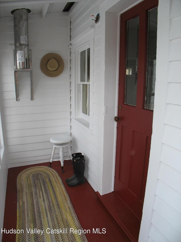 4176 New York Route 203 Route, North Chatham, NY 12132 - Room for Rent ...