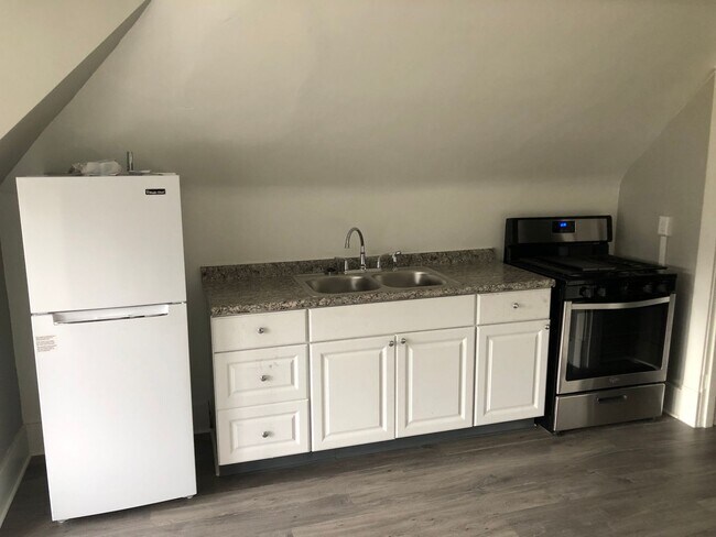 3836 Chartiers Ave Unit Apt. #3, Pittsburgh, PA 15204 - Room for Rent ...