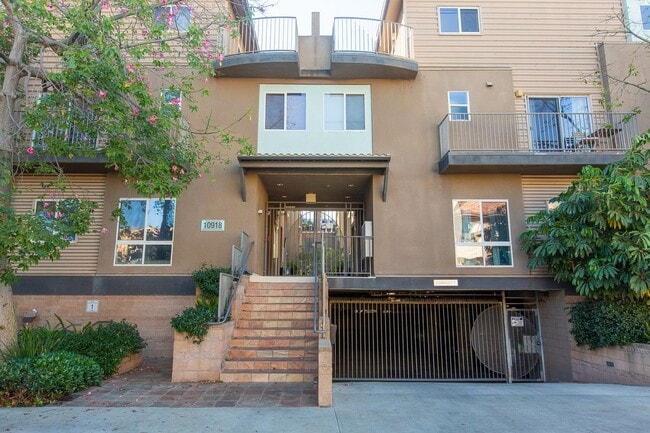 10918 Morrison St, Los Angeles, CA 91601 | Apartments.com